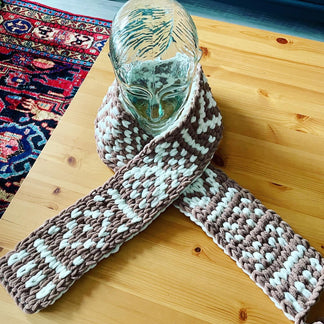 PATTERN: Scandinavian Patchwork Scarf – ILoveMyBlanket