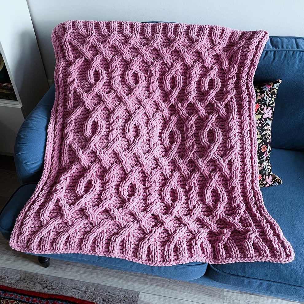 PATTERN: Chunky Celtic Twist Blanket – ILoveMyBlanket