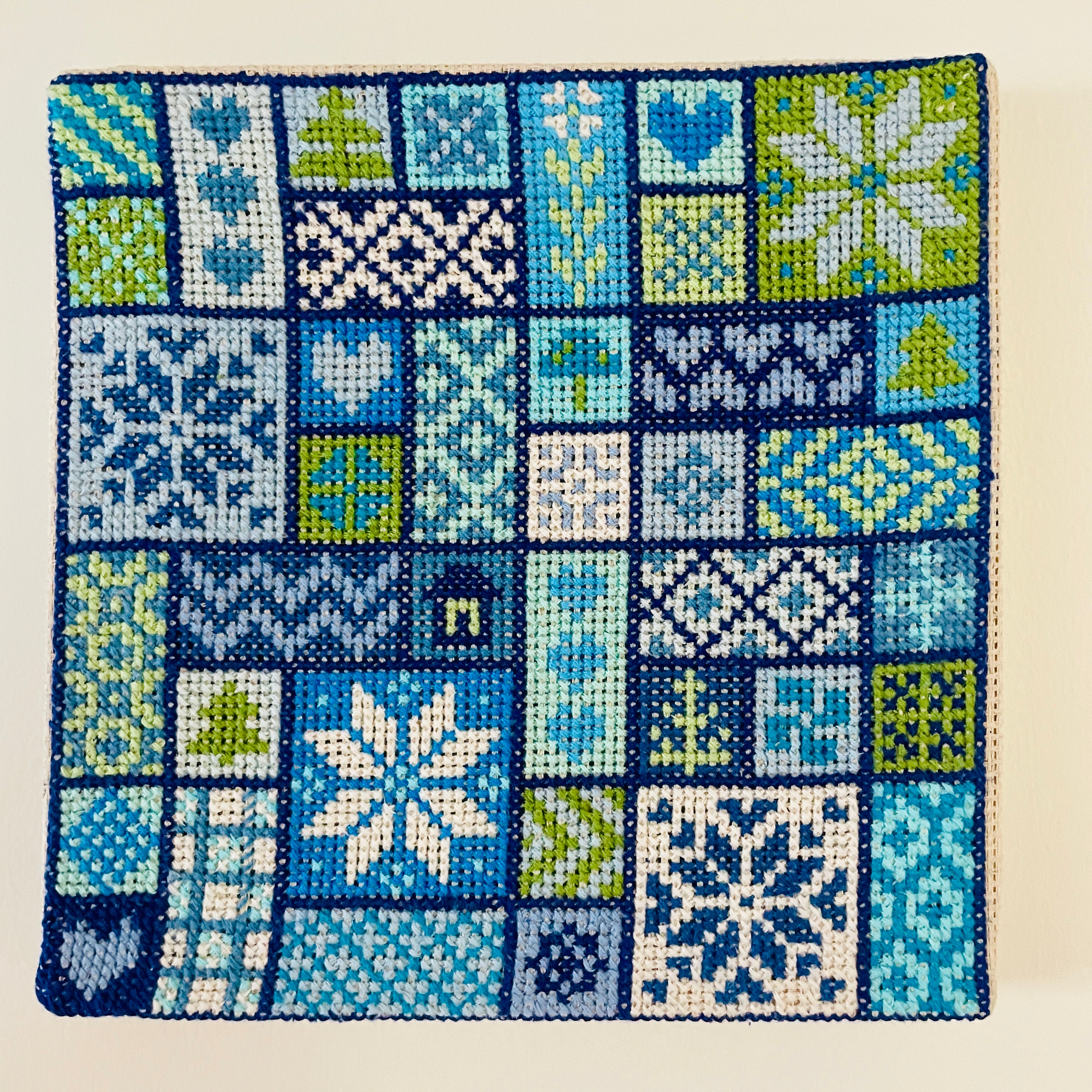 ILoveMyBlanket - Original loop yarn patterns and custom knit blankets