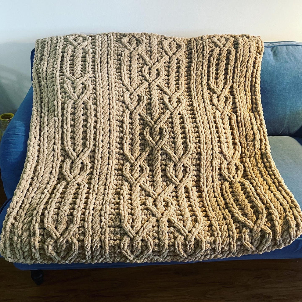 PATTERN: Celtic Diamond Interlace Blanket – ILoveMyBlanket