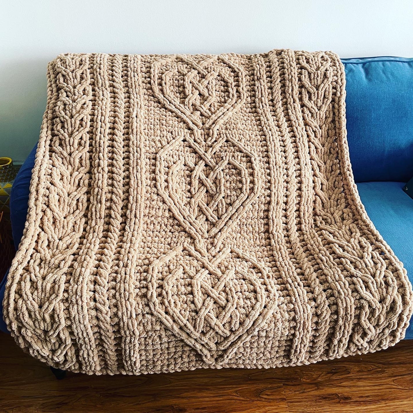 PATTERN: Celtic Hearts Cable Blanket – ILoveMyBlanket