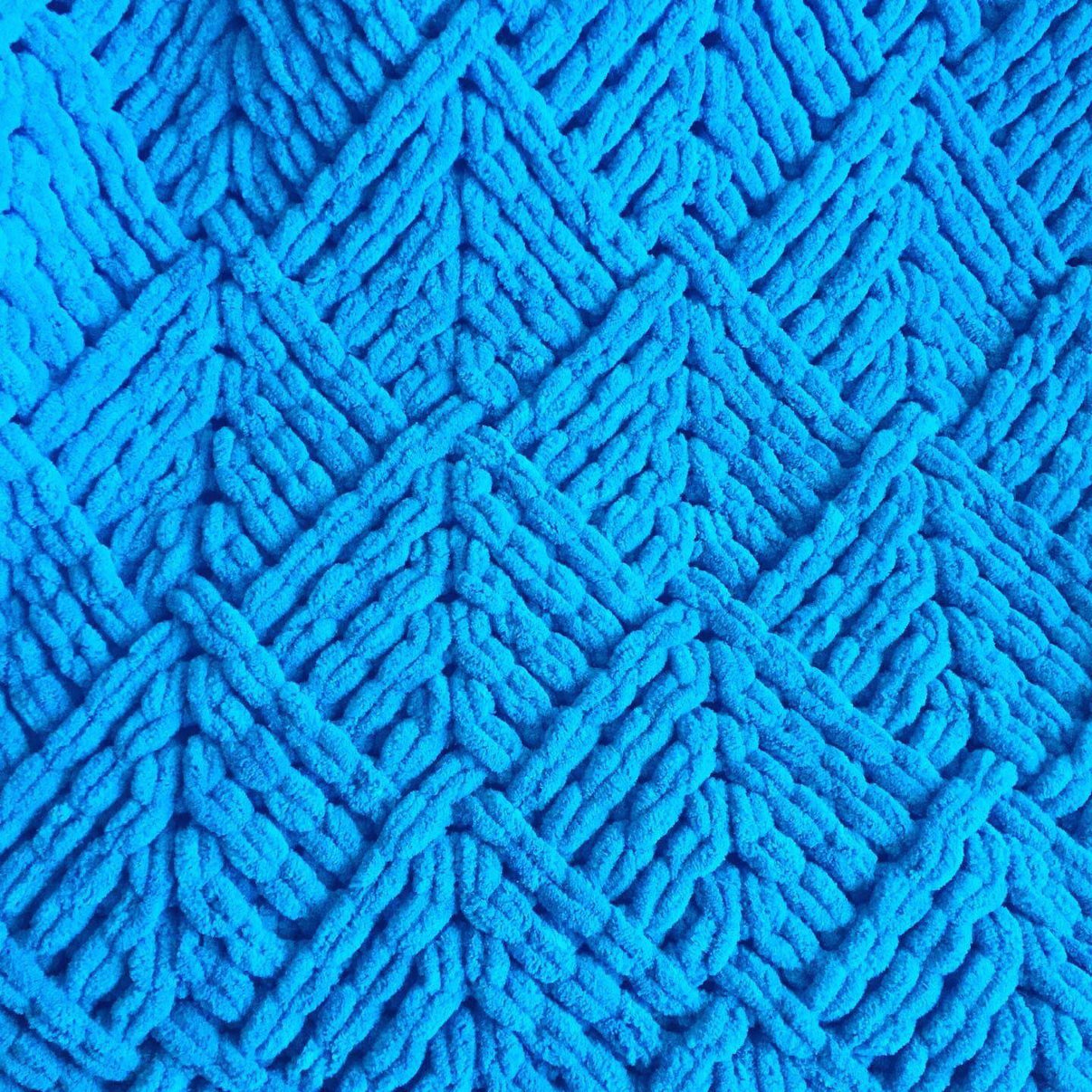 PATTERN: Art Deco Fish Scale Blanket – ILoveMyBlanket