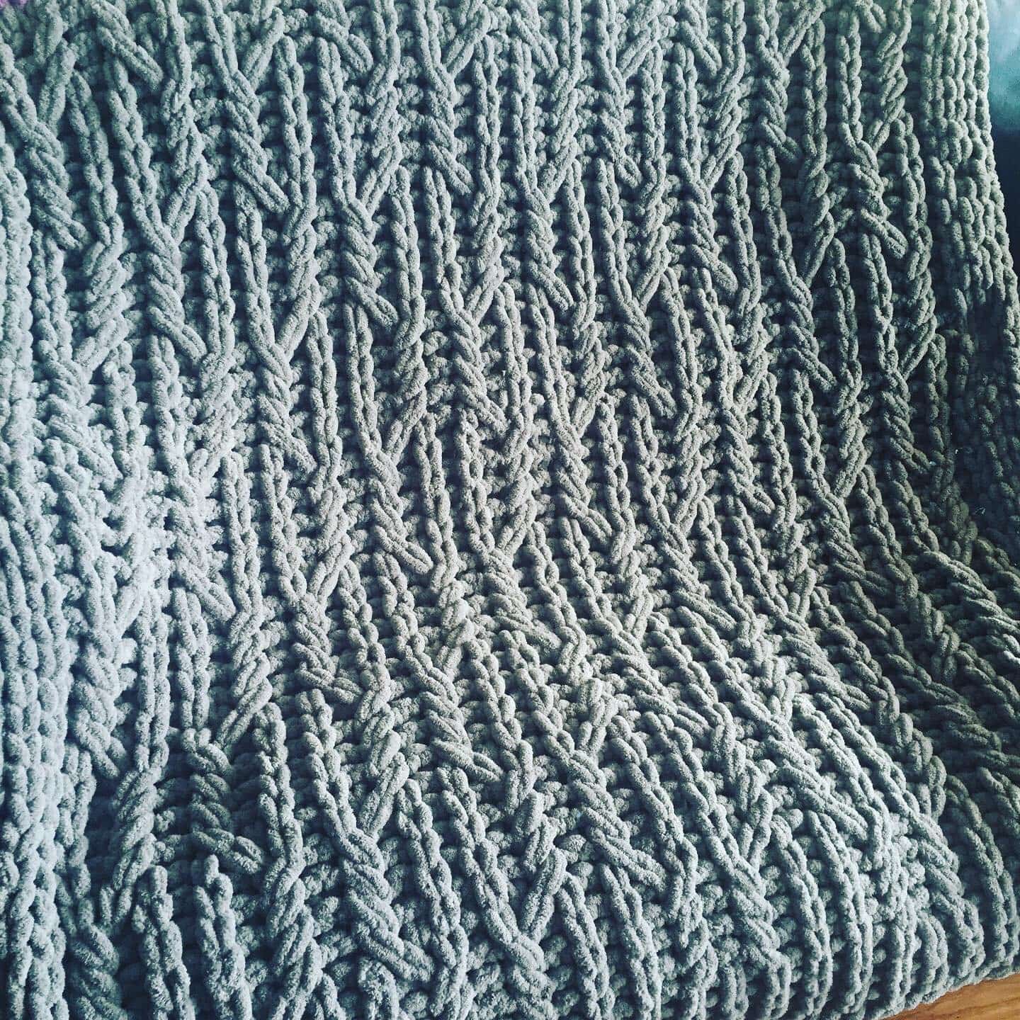 PATTERN: Criss-Cross Applesauce Blanket – ILoveMyBlanket