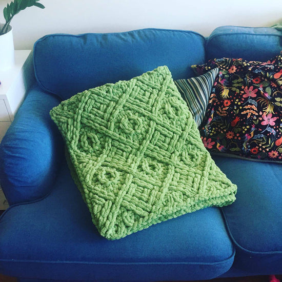 PATTERN: Diagonal Checkers Blanket – ILoveMyBlanket
