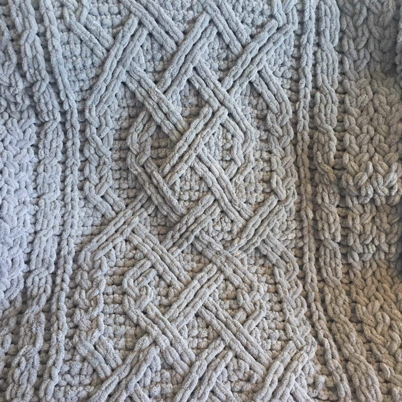 PATTERN: Extra-Big Braided Celtic Cable Saxon Braid Blanket ...