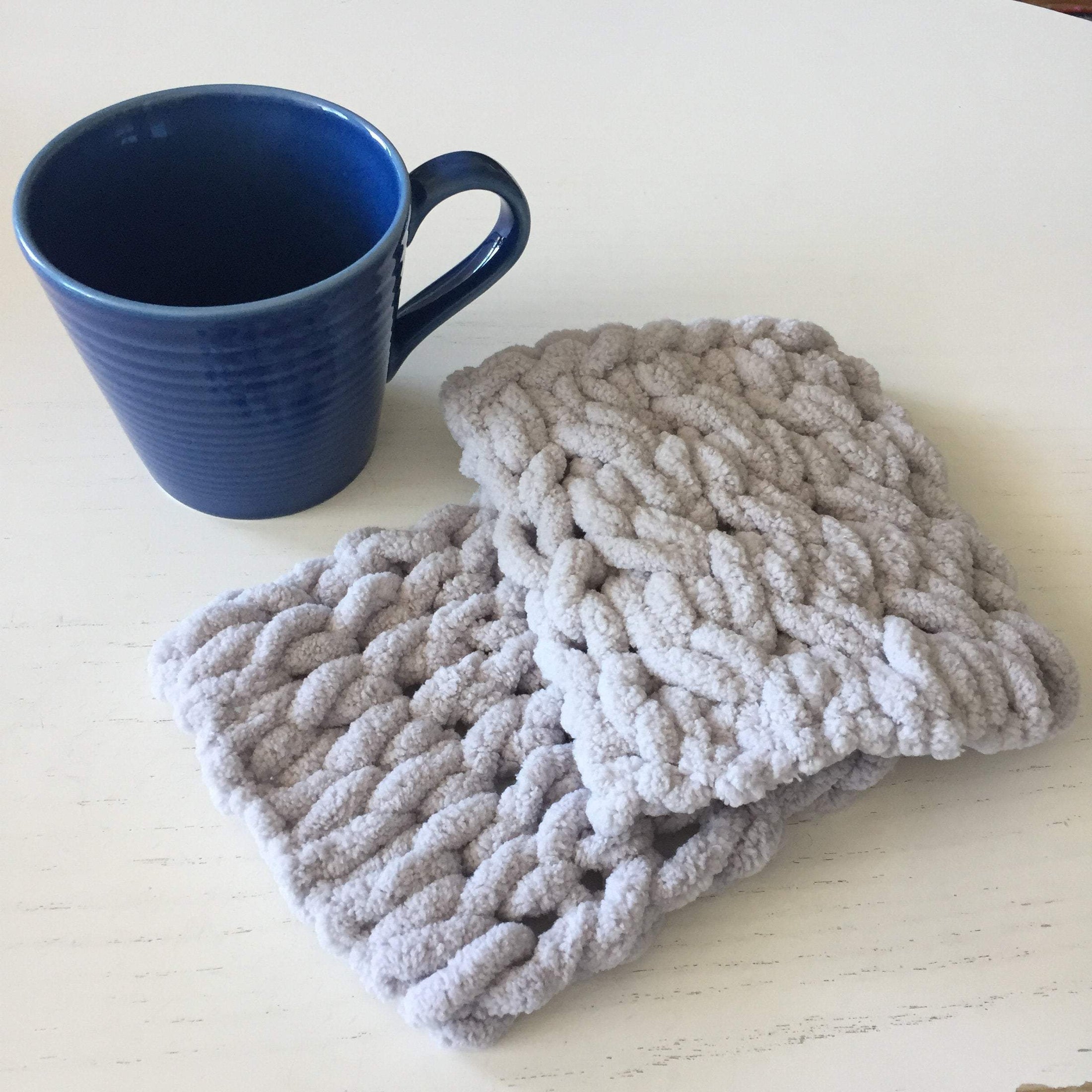 PATTERN: So Twisted Mug Rugs – ILoveMyBlanket